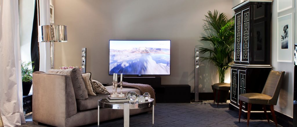 Apartamento moderno realizado por Raúl Martins para Samsung en Casa ...