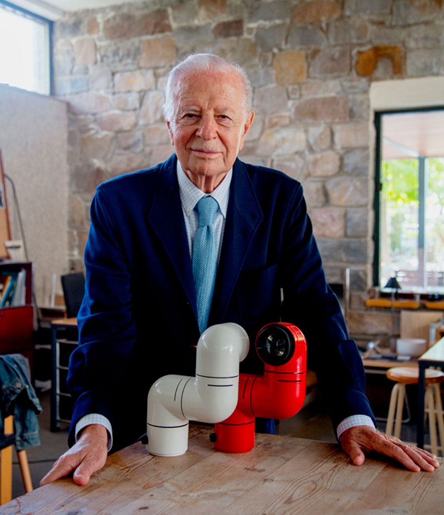 André Ricard: "“El objeto es la huella del hombre"